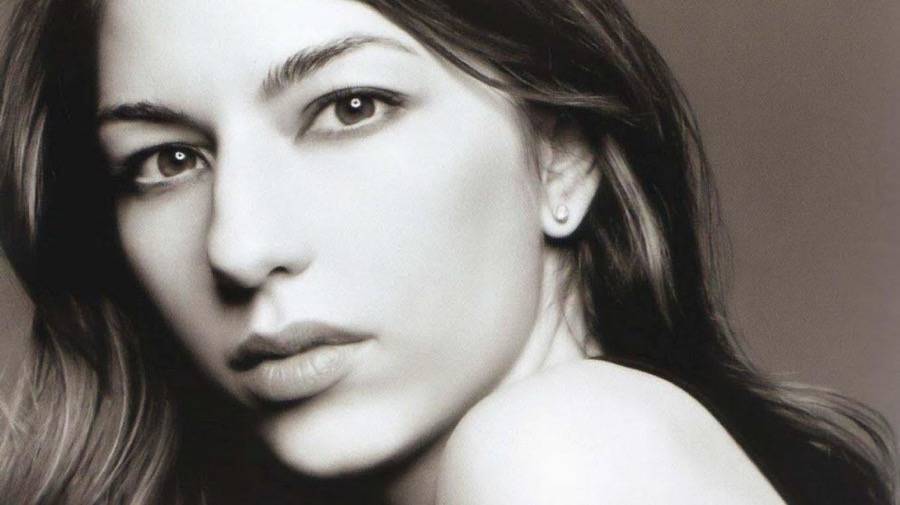 “La notte brava del soldato Jonathan”. Sofia Coppola per il remake con ...