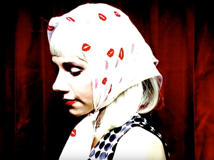 Polaroid dal 1998: PJ Harvey condivide il video di “Angelene” da “Is ...