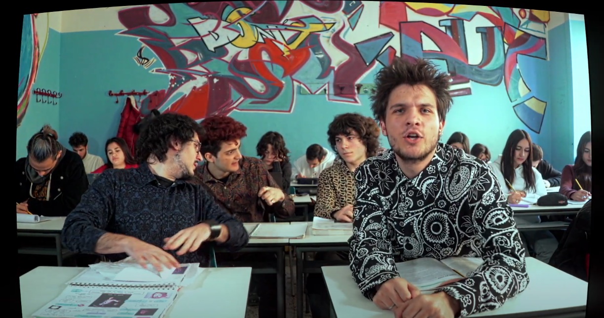 «I'm living the teenage Cliché». The Whistling Heads e il loro video in ...