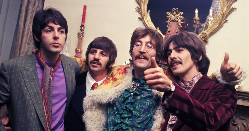 Beatles. “Now and Then” al primo posto in UK, Peter Jackson: nuova ...