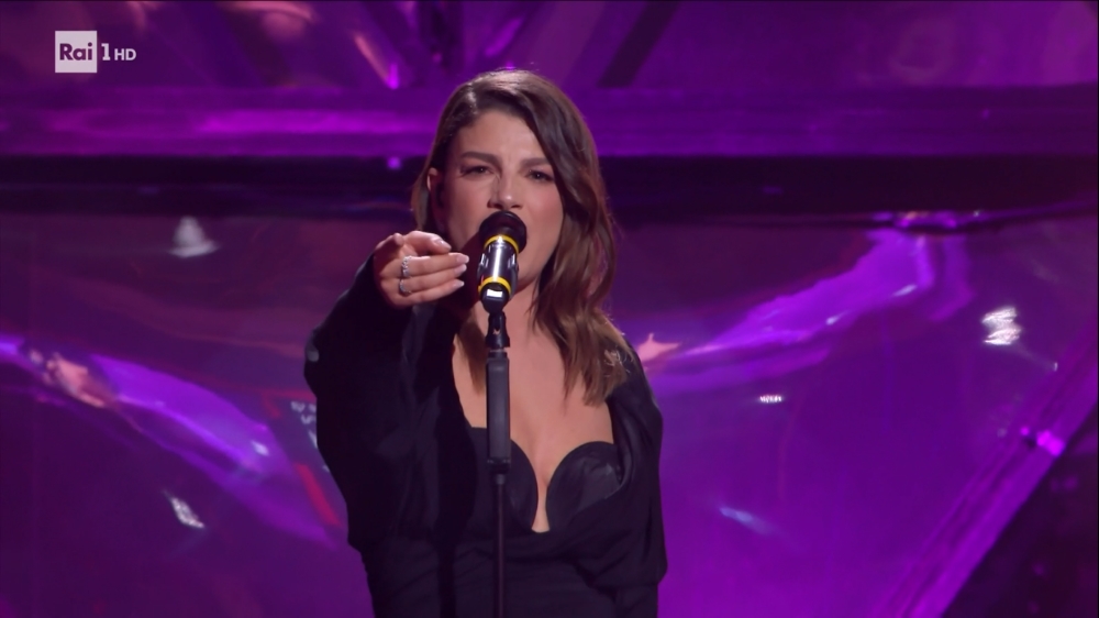 Sanremo 2024. “Apnea” di Emma porta i Ricchi e Poveri nei club di ...