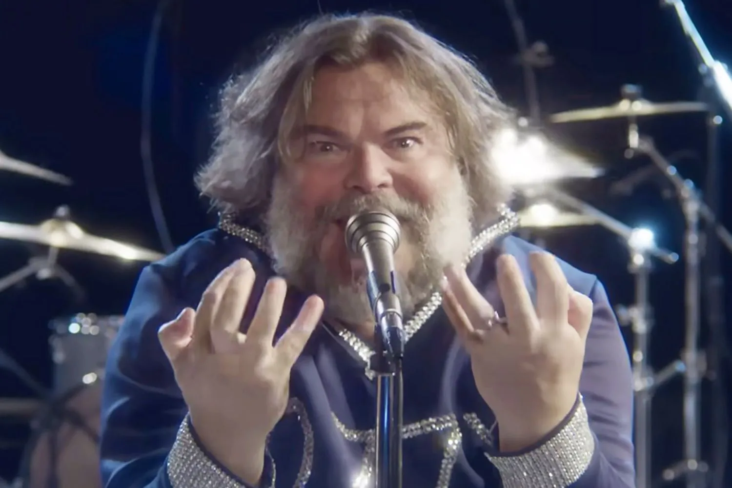 Jack Black ricrea “Mr. Crowley” per Ozzy. Il tributo video con i figli ...