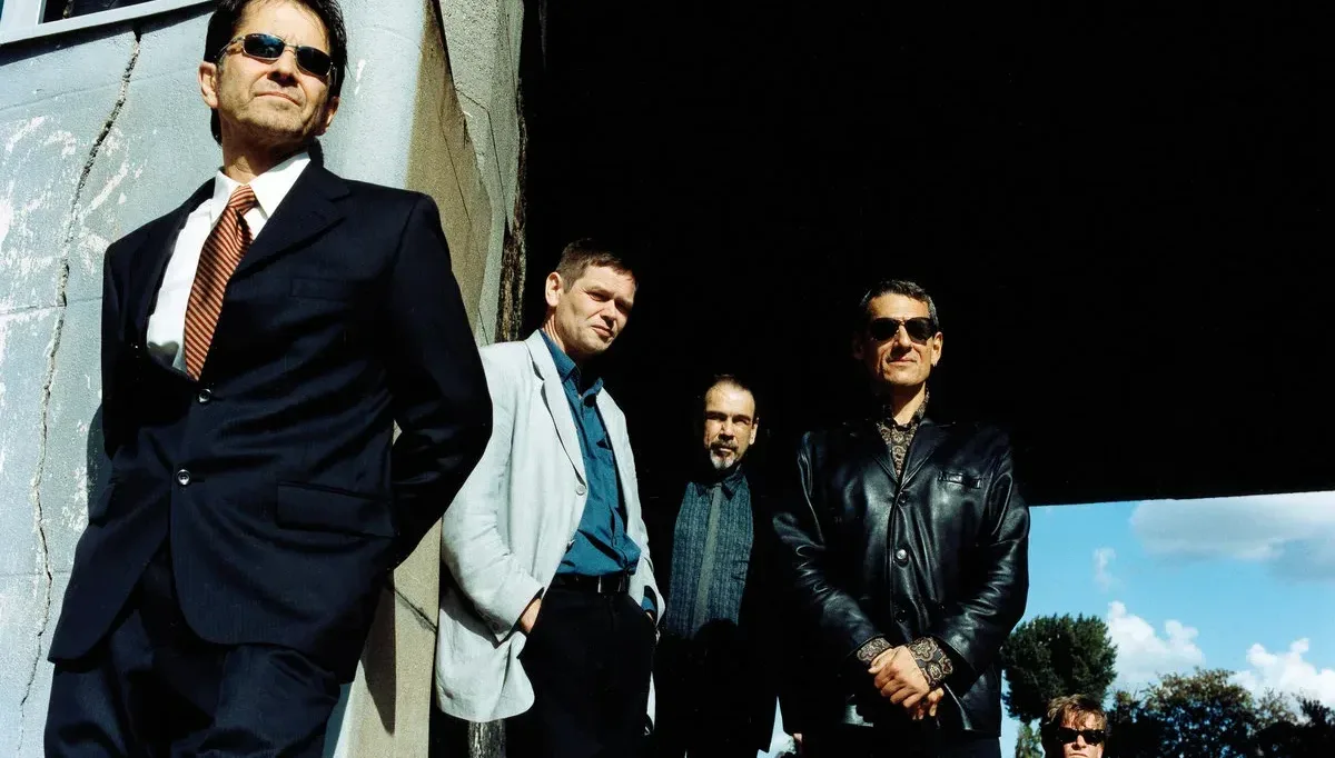 Tuxedomoon, ritorno a "Desire", il post-punk che anticipò il futuro ...